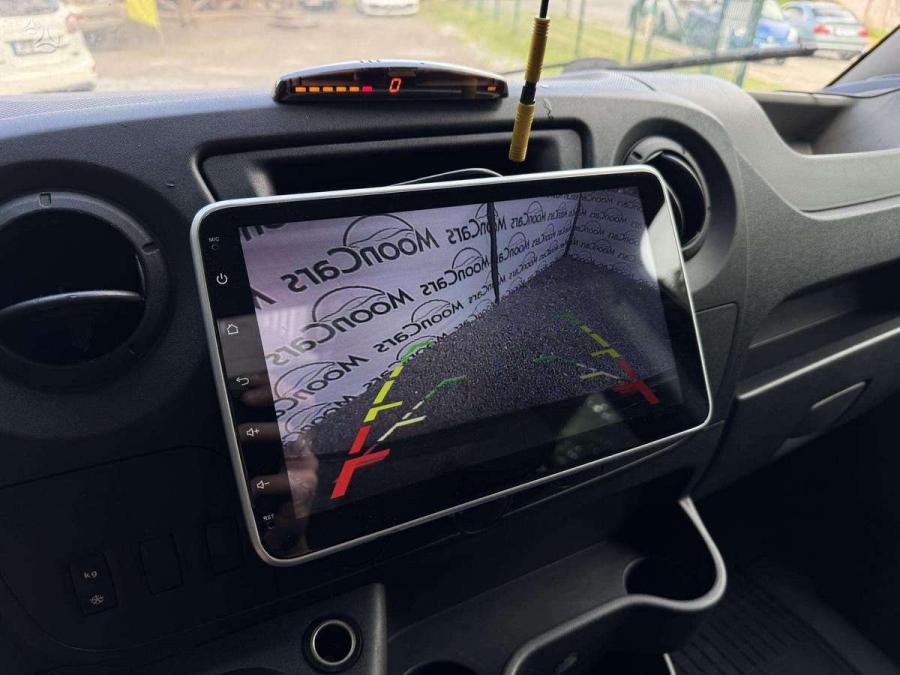 Blue Renault Master 2012 in Vilnius, with an engine capacity of 2.30 L and mileage of 310 thousand km for 7300 €, photo 18 on AUTOMOTO.COM.LV