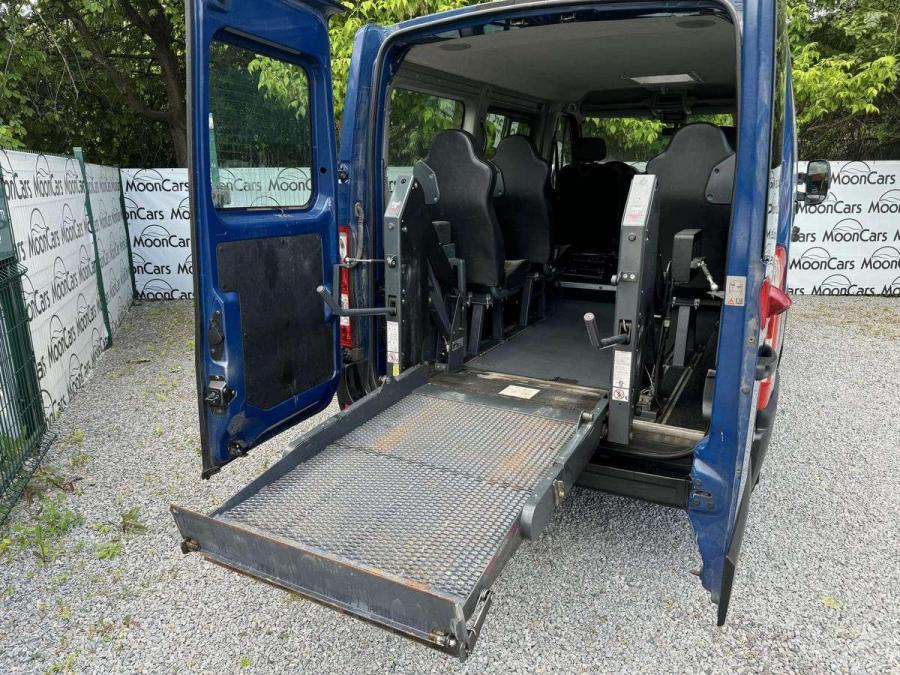 Blue Renault Master 2012 in Vilnius, with an engine capacity of 2.30 L and mileage of 310 thousand km for 7300 €, photo 19 on AUTOMOTO.COM.LV