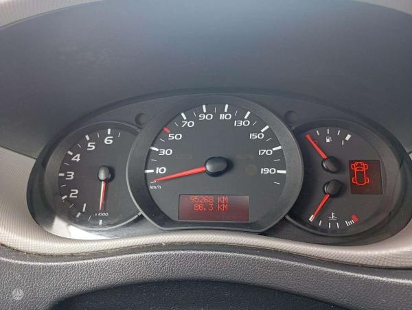 Blue Renault Master 2014 in Jurbarkas, with an engine capacity of 2.30 L and mileage of 95 thousand km for 9300 €, photo 4 on AUTOMOTO.COM.LV