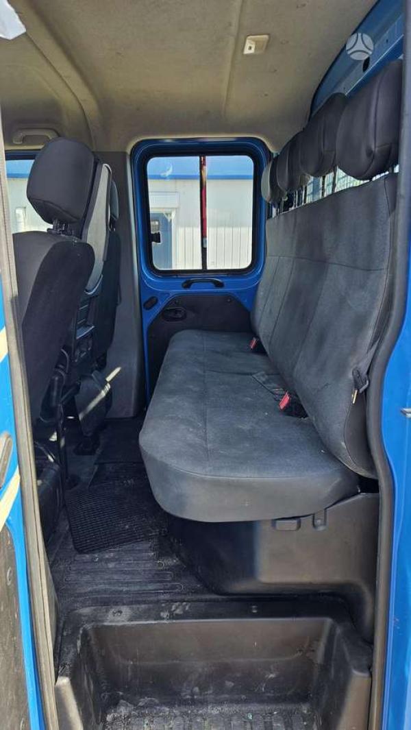 Blue Renault Master 2015 in Marijampole, with an engine capacity of 2.30 L and mileage of 309 thousand km for 7900 €, photo 10 on AUTOMOTO.COM.LV