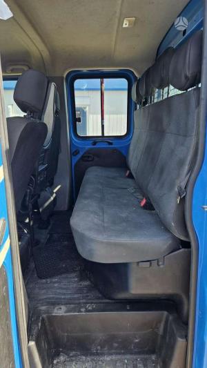 Blue Renault Master 2015 in Marijampole, with an engine capacity of 2.30 L and mileage of 309 thousand km for 7900 €, photo 11 on AUTOMOTO.COM.LV