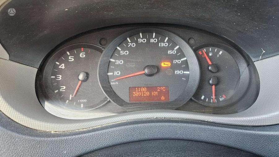 Blue Renault Master 2015 in Marijampole, with an engine capacity of 2.30 L and mileage of 309 thousand km for 7900 €, photo 13 on AUTOMOTO.COM.LV