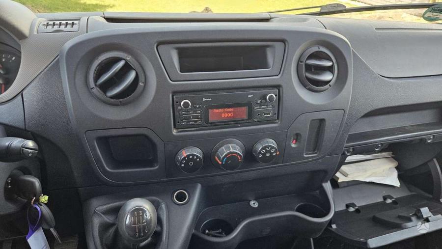 Blue Renault Master 2015 in Marijampole, with an engine capacity of 2.30 L and mileage of 309 thousand km for 7900 €, photo 14 on AUTOMOTO.COM.LV