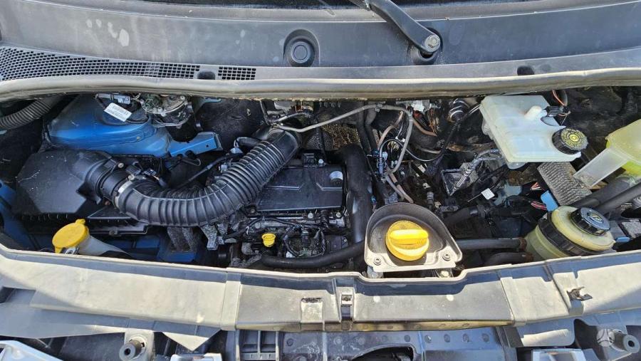 Blue Renault Master 2015 in Marijampole, with an engine capacity of 2.30 L and mileage of 309 thousand km for 7900 €, photo 22 on AUTOMOTO.COM.LV