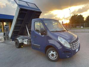 Blue Renault Master 2015 in Panevezys, with an engine capacity of 2.30 L and mileage of 208 thousand km for 12500 €, photo 3 on AUTOMOTO.COM.LV