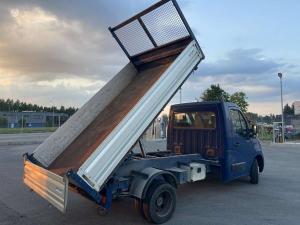 Blue Renault Master 2015 in Panevezys, with an engine capacity of 2.30 L and mileage of 208 thousand km for 12500 €, photo 5 on AUTOMOTO.COM.LV