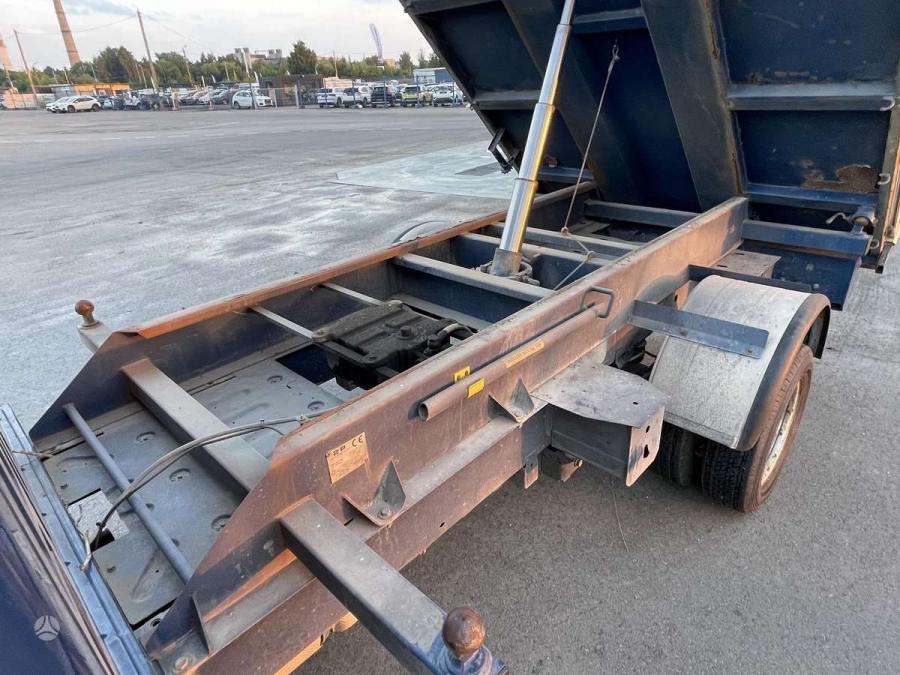 Blue Renault Master 2015 in Panevezys, with an engine capacity of 2.30 L and mileage of 208 thousand km for 12500 €, photo 14 on AUTOMOTO.COM.LV