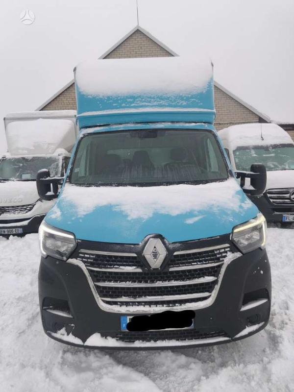 Blue Renault Master 2020 in Taurage, with an engine capacity of 2.30 L and mileage of 206 thousand km for 12500 €, photo 3 on AUTOMOTO.COM.LV
