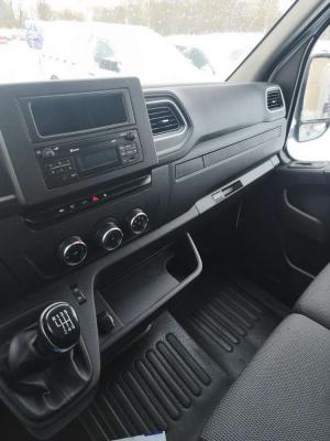Zils Renault Master 2020 Tauragė, ar dzinēja tilpumu 2.30 L un nobraukumu 206 tūkst. km par 12500 €, foto 16 vietnē AUTOMOTO.COM.LV