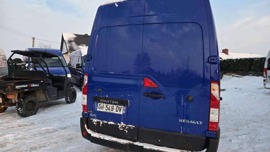 Blue Renault Master 2022 in Taurage, with an engine capacity of 2.30 L and mileage of 160 thousand km for 13200 €, photo 4 on AUTOMOTO.COM.LV