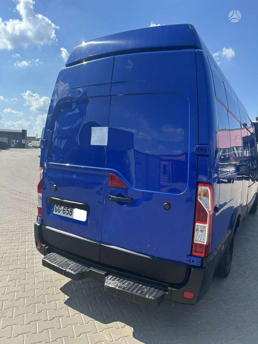 Blue Renault Master 2022 in Kaunas, with an engine capacity of 2.30 L and mileage of 326 thousand km for 9450 €, photo 6 on AUTOMOTO.COM.LV