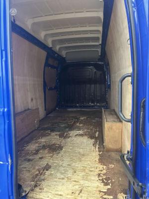 Blue Renault Master 2022 in Kaunas, with an engine capacity of 2.30 L and mileage of 334 thousand km for 8600 €, photo 7 on AUTOMOTO.COM.LV