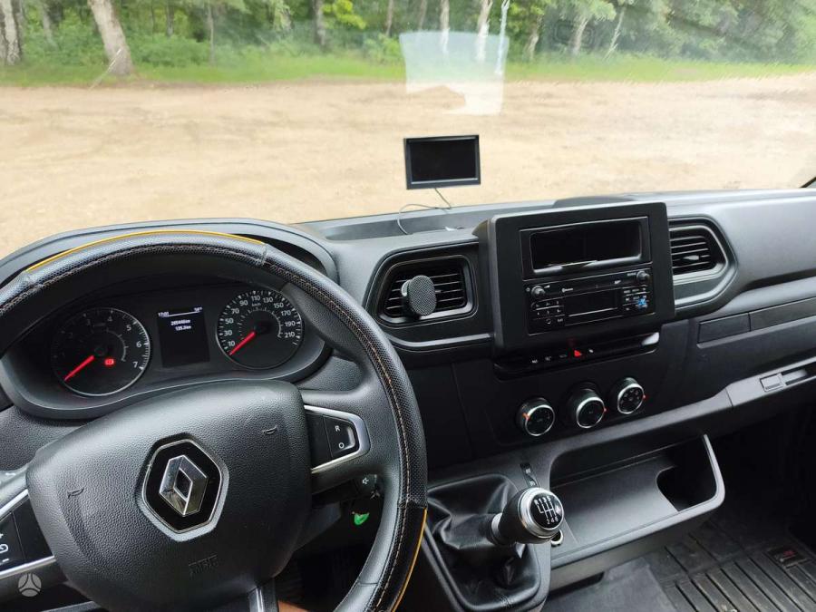 Blue Renault Master 2022 in Panevezys, with an engine capacity of 2.30 L and mileage of 265 thousand km for 16000 €, photo 6 on AUTOMOTO.COM.LV