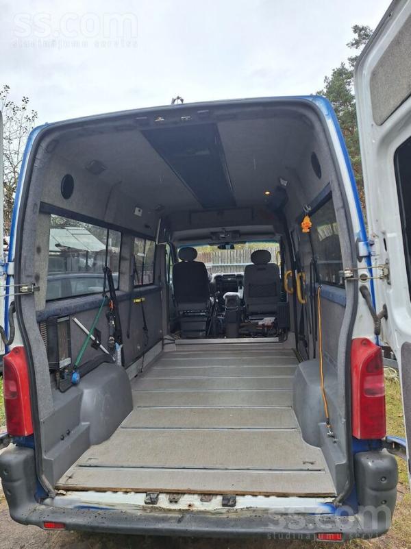 Zils Renault Master 2001 Rīga, ar dzinēja tilpumu 2.80 L un nobraukumu 385 tūkst. km par 4000 €, foto 4 vietnē AUTOMOTO.COM.LV