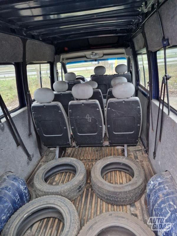 Blue Renault Master 2002 in Klaipeda, with an engine capacity of 2.20 L and mileage of 200 thousand km for 2900 €, photo 11 on AUTOMOTO.COM.LV