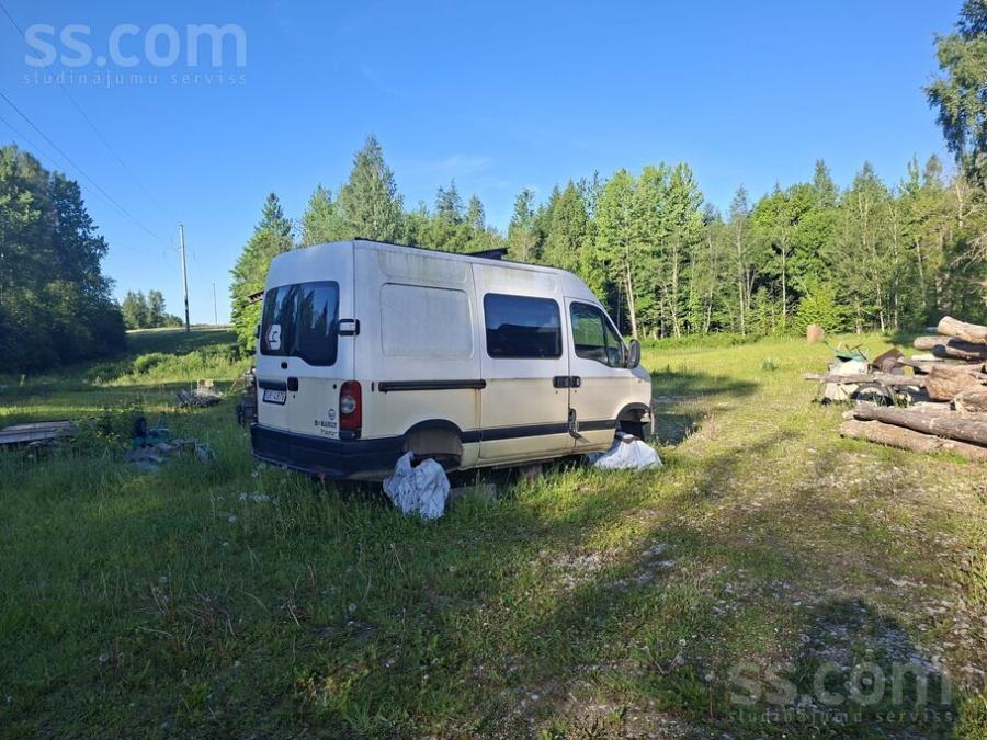 Zils Renault Master 2003 Madona, ar dzinēja tilpumu 2.50 L un nobraukumu 470 tūkst. km par 900 €, foto 5 vietnē AUTOMOTO.COM.LV