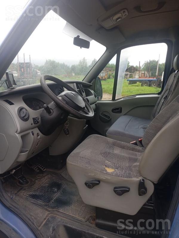 Zils Renault Master 2005 Rīga, ar dzinēja tilpumu 2.50 L un nobraukumu 530 tūkst. km par 2500 €, foto 6 vietnē AUTOMOTO.COM.LV