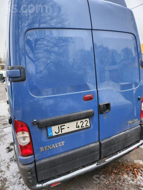 Blue Renault Master 2006 in Riga, with an engine capacity of 2.50 L and mileage of 429 thousand km for 3200 €, photo 4 on AUTOMOTO.COM.LV