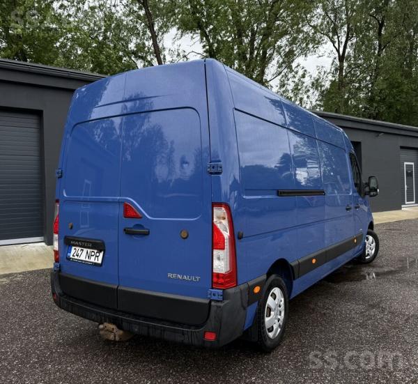 Blue Renault Master 2011 in Valka, with an engine capacity of 2.30 L and mileage of 167 thousand km for 7999 €, photo 9 on AUTOMOTO.COM.LV