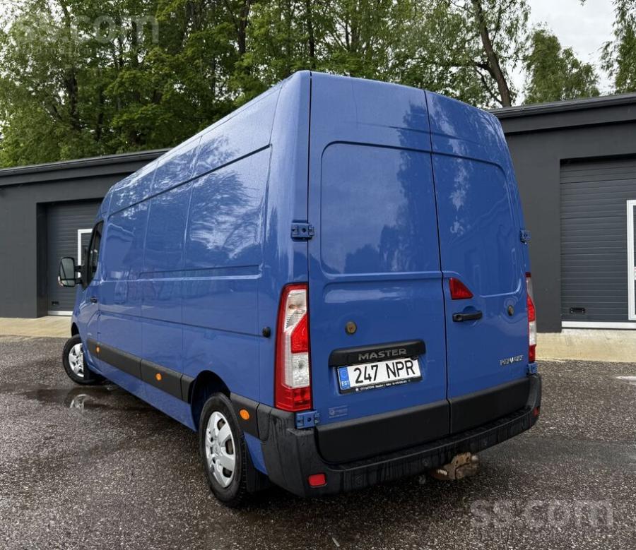 Blue Renault Master 2011 in Valka, with an engine capacity of 2.30 L and mileage of 167 thousand km for 7999 €, photo 13 on AUTOMOTO.COM.LV