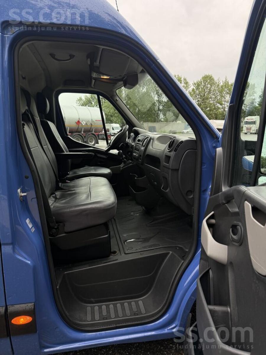 Blue Renault Master 2011 in Valka, with an engine capacity of 2.30 L and mileage of 167 thousand km for 7999 €, photo 20 on AUTOMOTO.COM.LV
