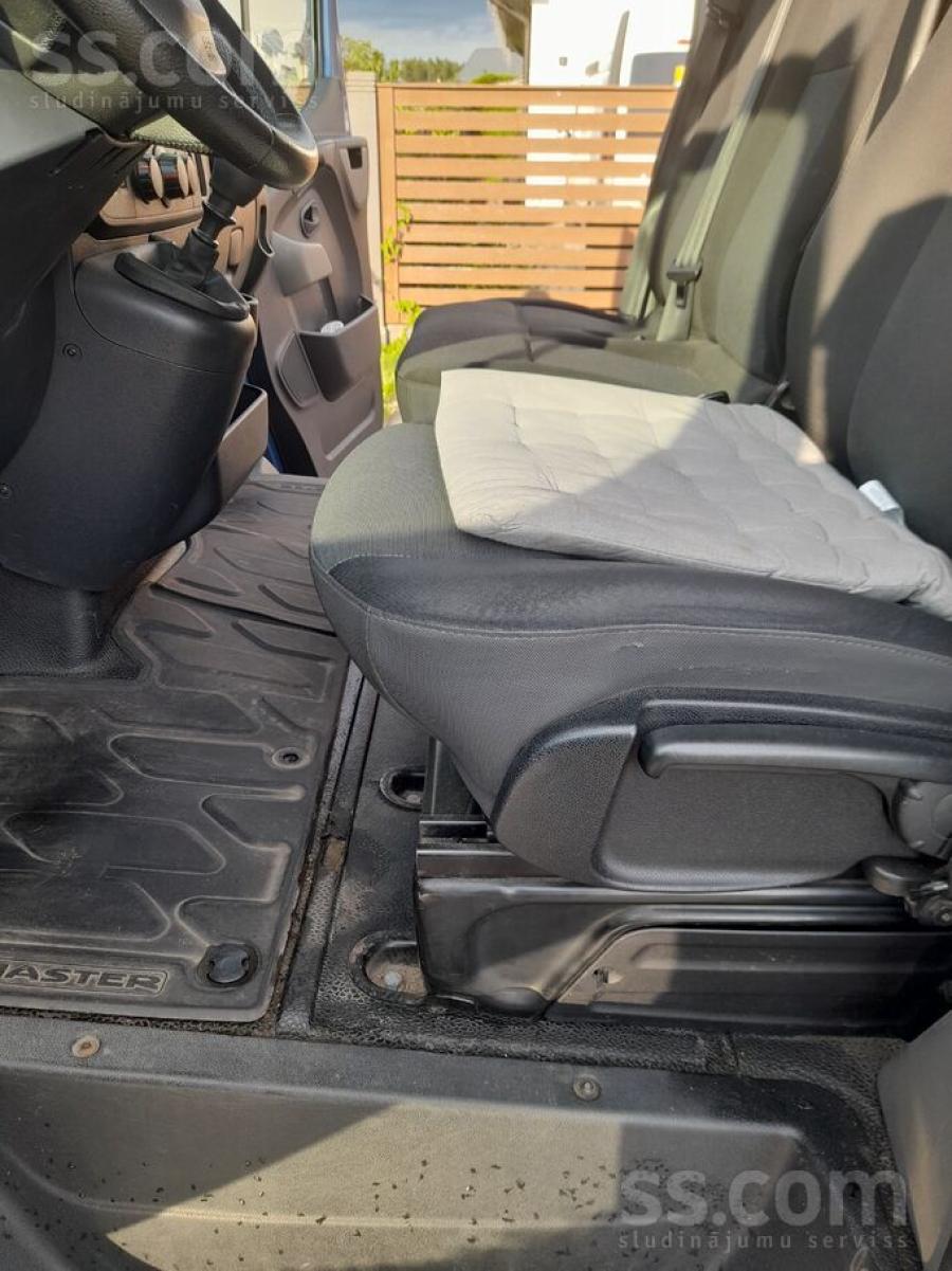 Zils Renault Master 2017 Rīga, ar dzinēja tilpumu 2.30 L un nobraukumu 173 tūkst. km par 10800 €, foto 14 vietnē AUTOMOTO.COM.LV
