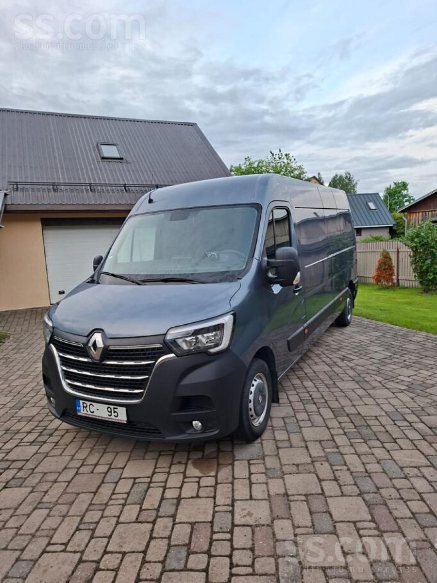Blue Renault Master 2020 in Balvi, with an engine capacity of 2.30 L and mileage of 340 thousand km for 16200 €, photo 1 on AUTOMOTO.COM.LV