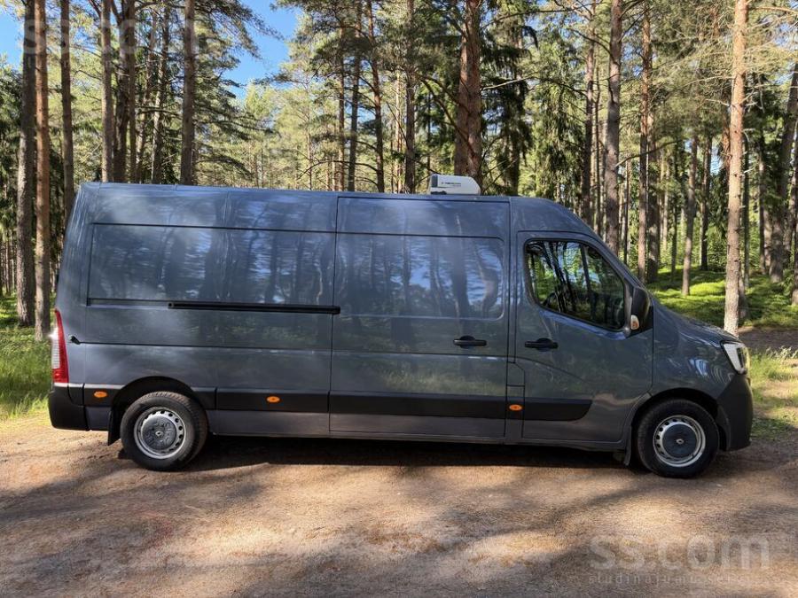Zils Renault Master 2020 Limbaži, ar dzinēja tilpumu 2.30 L un nobraukumu 81 tūkst. km par 30250 €, foto 3 vietnē AUTOMOTO.COM.LV