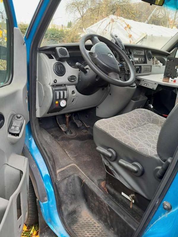 Blue Renault Master 2008 in Kaunas, with an engine capacity of 2.50 L and mileage of 283 thousand km for 2950 €, photo 11 on AUTOMOTO.COM.LV