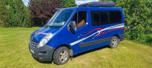Blue Renault Master 2018 in Sirvintos, with an engine capacity of 2.30 L and mileage of 130 thousand km for 9000 €, photo  on AUTOMOTO.COM.LV