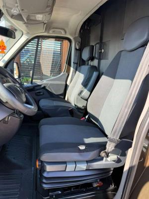 Brūns Renault Master 2020 Kauņa, ar dzinēja tilpumu 2.30 L un nobraukumu 242 tūkst. km par 6800 €, foto 9 vietnē AUTOMOTO.COM.LV