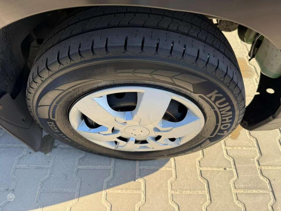 Brūns Renault Master 2020 Kauņa, ar dzinēja tilpumu 2.30 L un nobraukumu 242 tūkst. km par 6800 €, foto 13 vietnē AUTOMOTO.COM.LV
