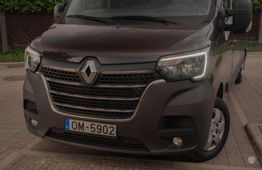 Brown Renault Master 2020 in Riga, with an engine capacity of 2.30 L and mileage of 244 thousand km for 13990 €, photo 3 on AUTOMOTO.COM.LV