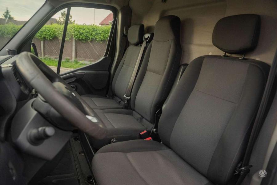 Brown Renault Master 2020 in Riga, with an engine capacity of 2.30 L and mileage of 244 thousand km for 13990 €, photo 21 on AUTOMOTO.COM.LV