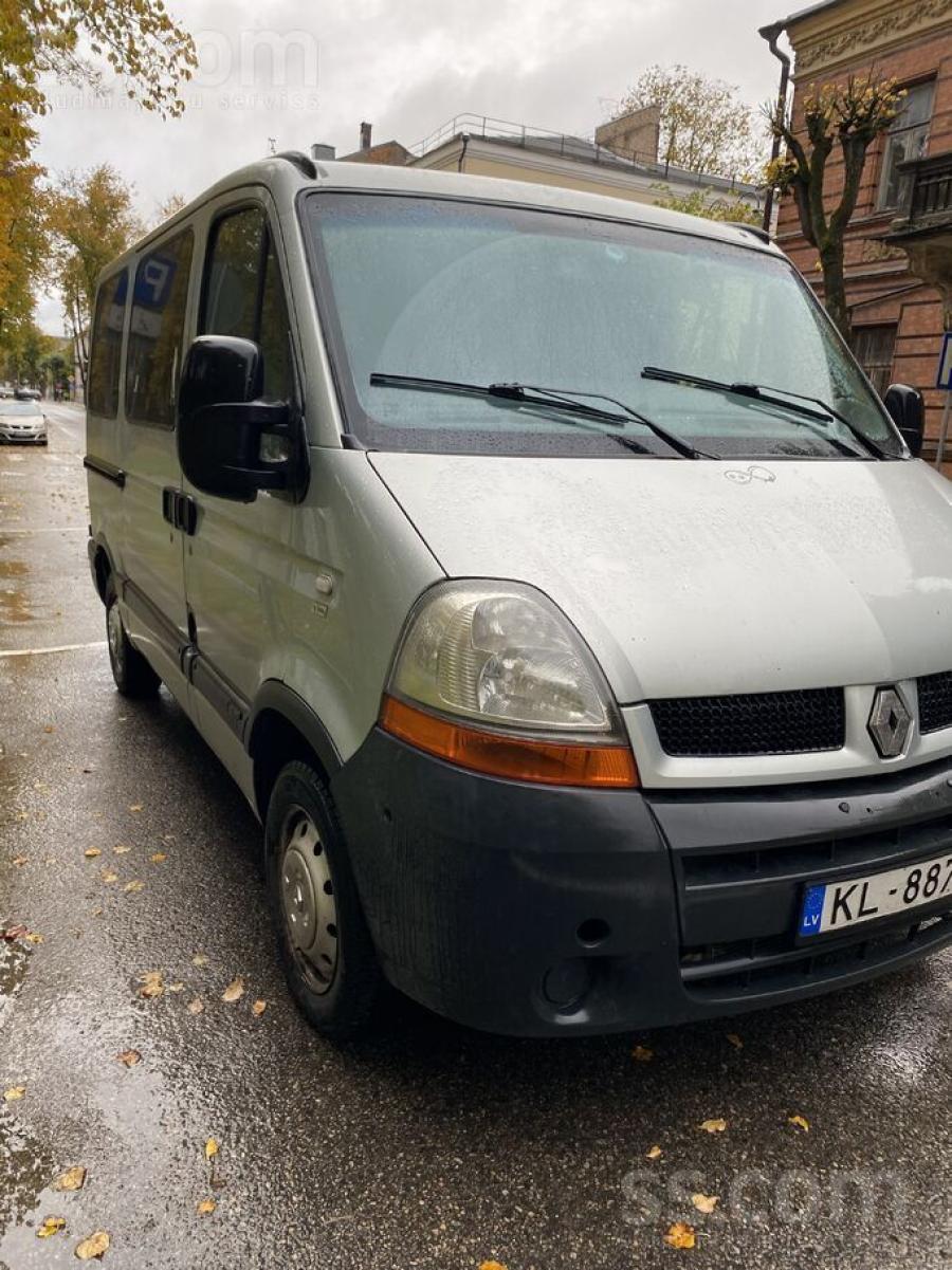 Green Renault Master 2004 in Daugavpils, with an engine capacity of 2.20 L and mileage of 312 thousand km for 5200 €, photo 1 on AUTOMOTO.COM.LV