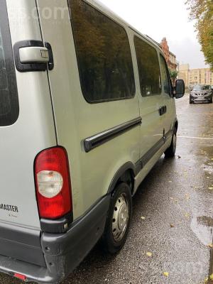 Green Renault Master 2004 in Daugavpils, with an engine capacity of 2.20 L and mileage of 312 thousand km for 5200 €, photo 3 on AUTOMOTO.COM.LV