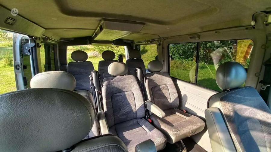 Grey Renault Master 2004 in Vilnius, with an engine capacity of 2.46 L and mileage of 665 thousand km for 3499 €, photo 9 on AUTOMOTO.COM.LV