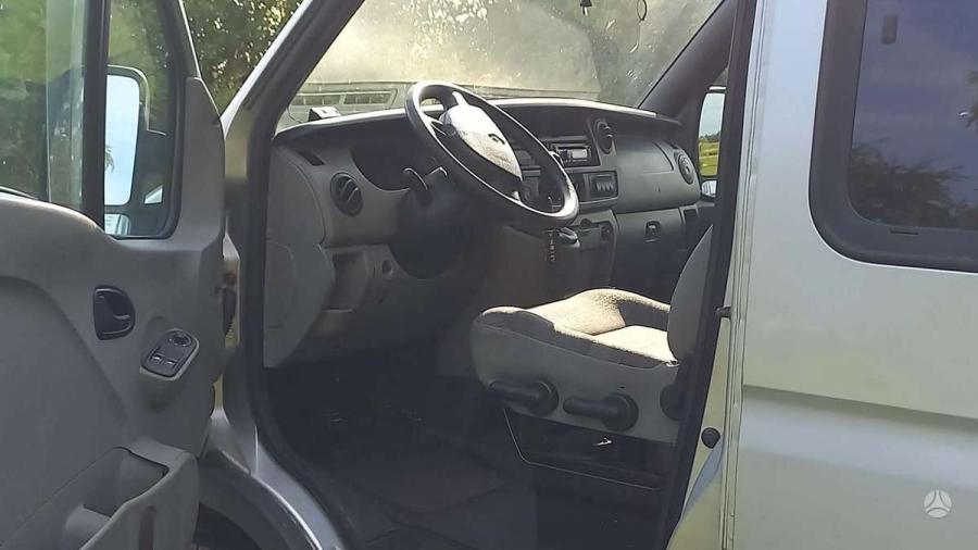 Grey Renault Master 2004 in Vilnius, with an engine capacity of 2.46 L and mileage of 665 thousand km for 3499 €, photo 10 on AUTOMOTO.COM.LV