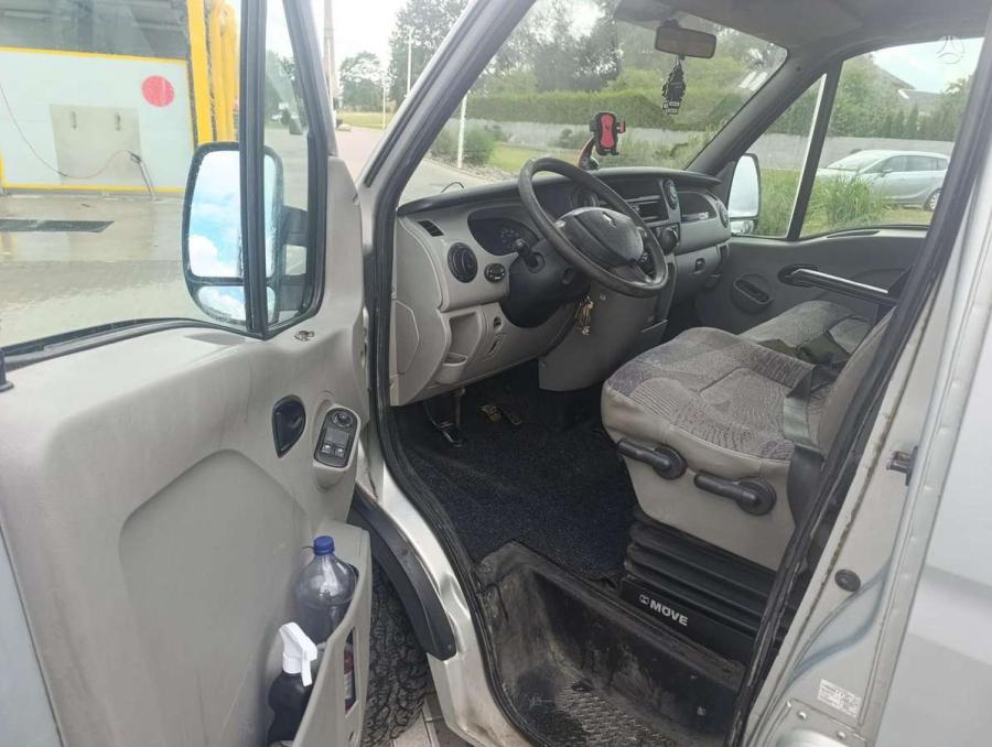 Grey Renault Master 2006 in Taurage, with an engine capacity of 2.46 L and mileage of 522 thousand km for 2100 €, photo 11 on AUTOMOTO.COM.LV
