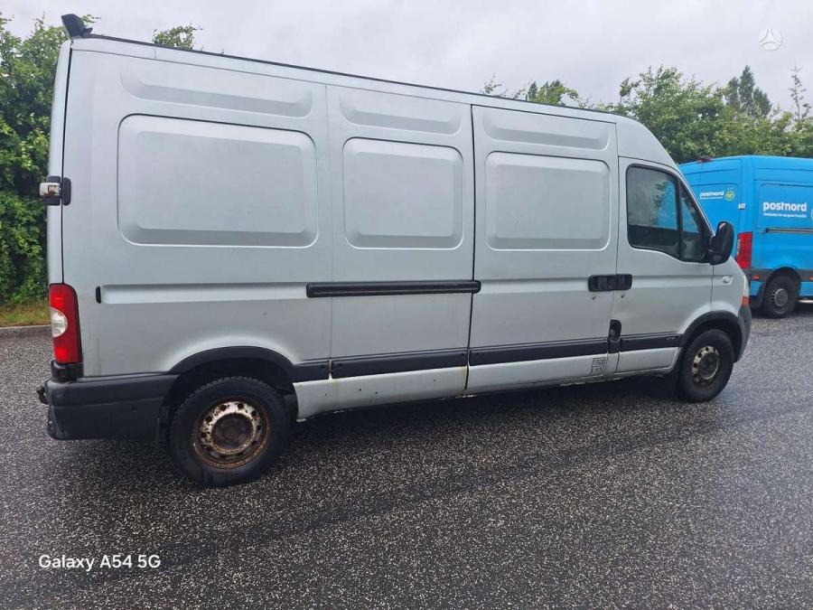 Grey Renault Master 2007 in Taurage, with an engine capacity of 2.50 L and mileage of 328 thousand km for 3300 €, photo 3 on AUTOMOTO.COM.LV