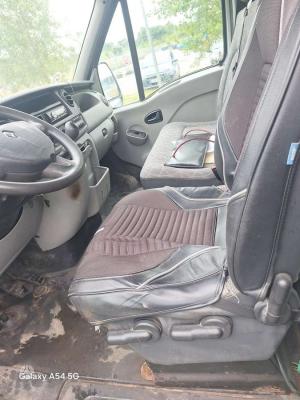 Grey Renault Master 2007 in Taurage, with an engine capacity of 2.50 L and mileage of 328 thousand km for 3300 €, photo 14 on AUTOMOTO.COM.LV