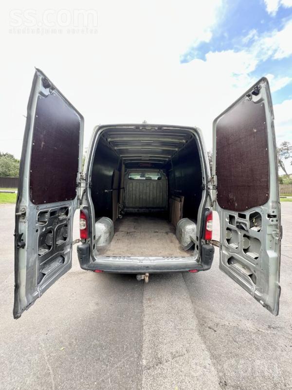 Pelēks Renault Master 2007 Rīga, ar dzinēja tilpumu 2.50 L un nobraukumu 495 tūkst. km par 1995 €, foto 9 vietnē AUTOMOTO.COM.LV