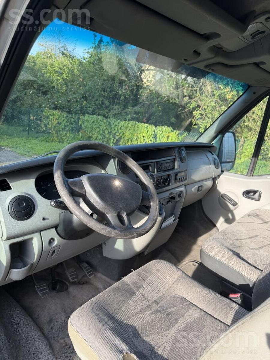 Pelēks Renault Master 2008 Rīga, ar dzinēja tilpumu 2.50 L un nobraukumu 295 tūkst. km par 1800 €, foto 8 vietnē AUTOMOTO.COM.LV