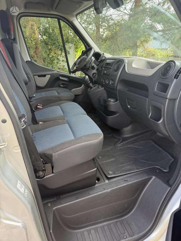 Pelēks Renault Master 2010 Tauragė, ar dzinēja tilpumu 2.30 L un nobraukumu 310 tūkst. km par 5850 €, foto 7 vietnē AUTOMOTO.COM.LV