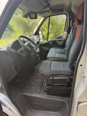 Pelēks Renault Master 2010 Tauragė, ar dzinēja tilpumu 2.30 L un nobraukumu 310 tūkst. km par 5850 €, foto 10 vietnē AUTOMOTO.COM.LV