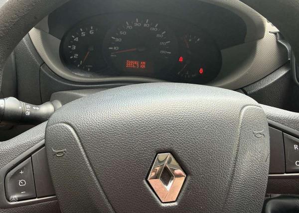 Pelēks Renault Master 2010 Tauragė, ar dzinēja tilpumu 2.30 L un nobraukumu 310 tūkst. km par 5850 €, foto 10 vietnē AUTOMOTO.COM.LV