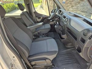 Grey Renault Master 2015 in Klaipeda, with an engine capacity of 2.30 L and mileage of 207 thousand km for 8900 €, photo 3 on AUTOMOTO.COM.LV