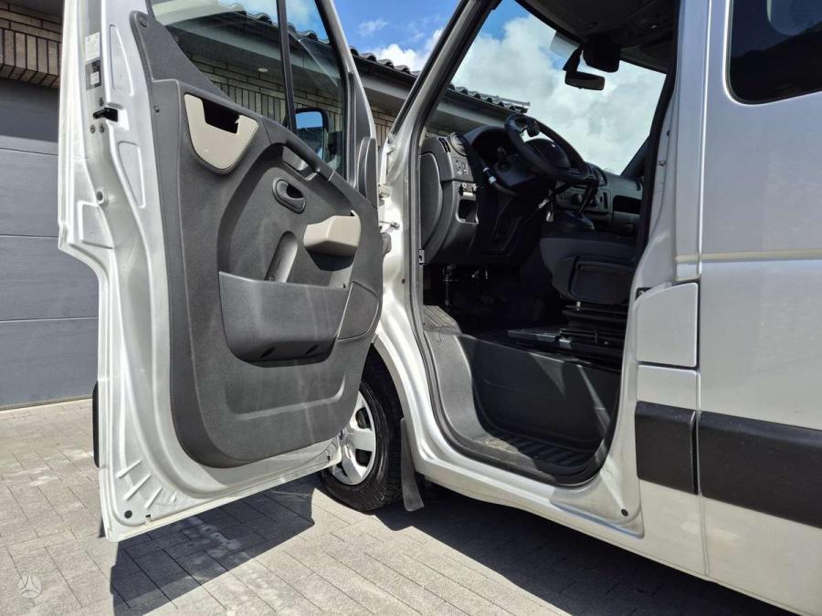Grey Renault Master 2015 in Klaipeda, with an engine capacity of 2.30 L and mileage of 207 thousand km for 8900 €, photo 13 on AUTOMOTO.COM.LV