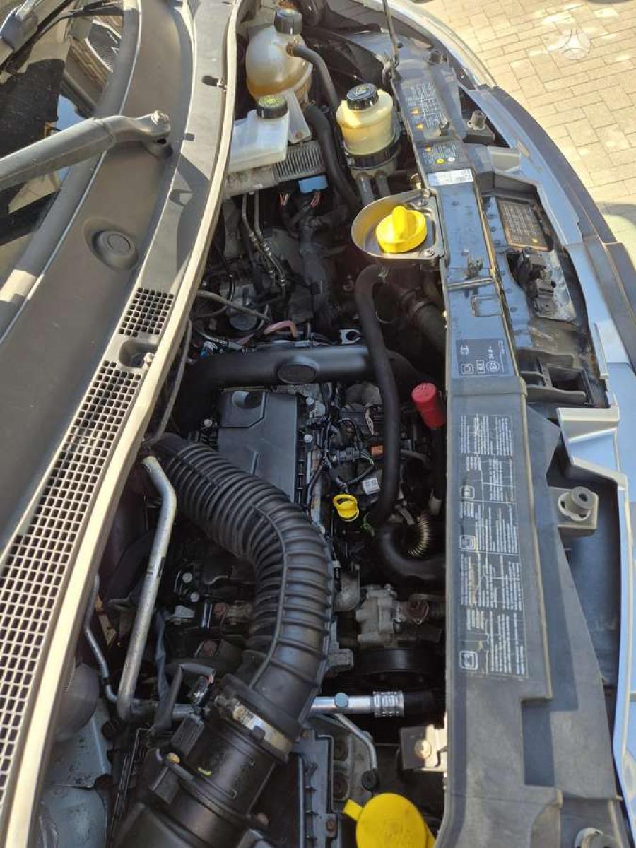 Grey Renault Master 2015 in Klaipeda, with an engine capacity of 2.30 L and mileage of 207 thousand km for 8900 €, photo 21 on AUTOMOTO.COM.LV