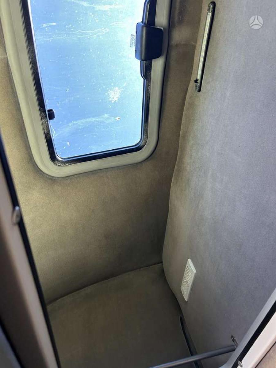Pelēks Renault Master 2018 Mažeikiai, ar dzinēja tilpumu 2.30 L un nobraukumu 601 tūkst. km par 7500 €, foto 10 vietnē AUTOMOTO.COM.LV